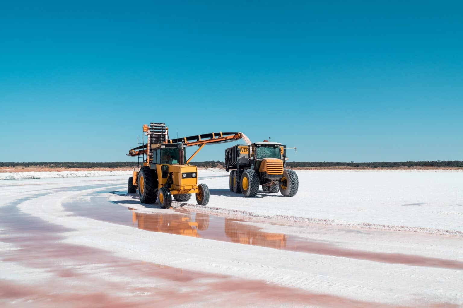 How do we harvest pink salt in Australia? - Murray River Salt